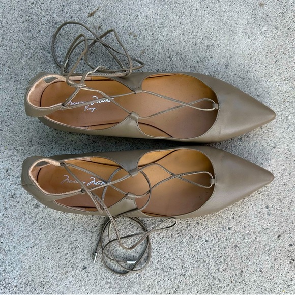 Massimo Matteo | Shoes | Massimo Matteo Pointed Toe Laceup Flats | Poshmark